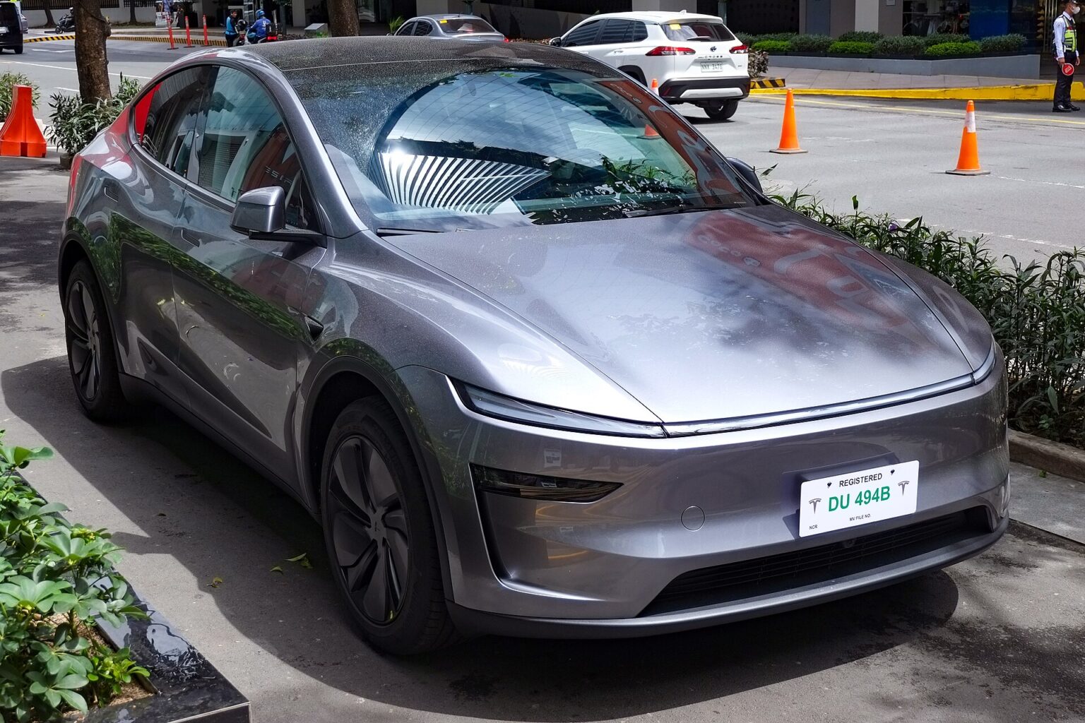 Tesla Model Y vs Hyundai Ioniq 5 2026: Verdict | Car Deal Expert