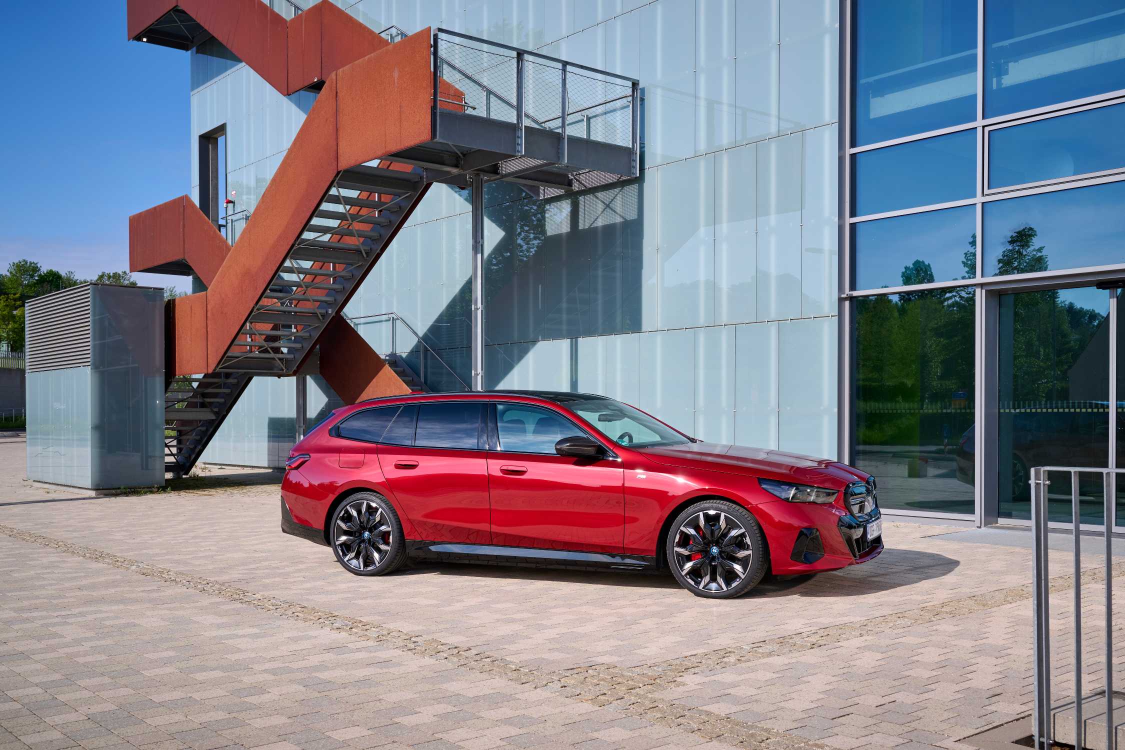 BMW i5 Touring salary sacrifice: the executive estate | Car Deal Expert