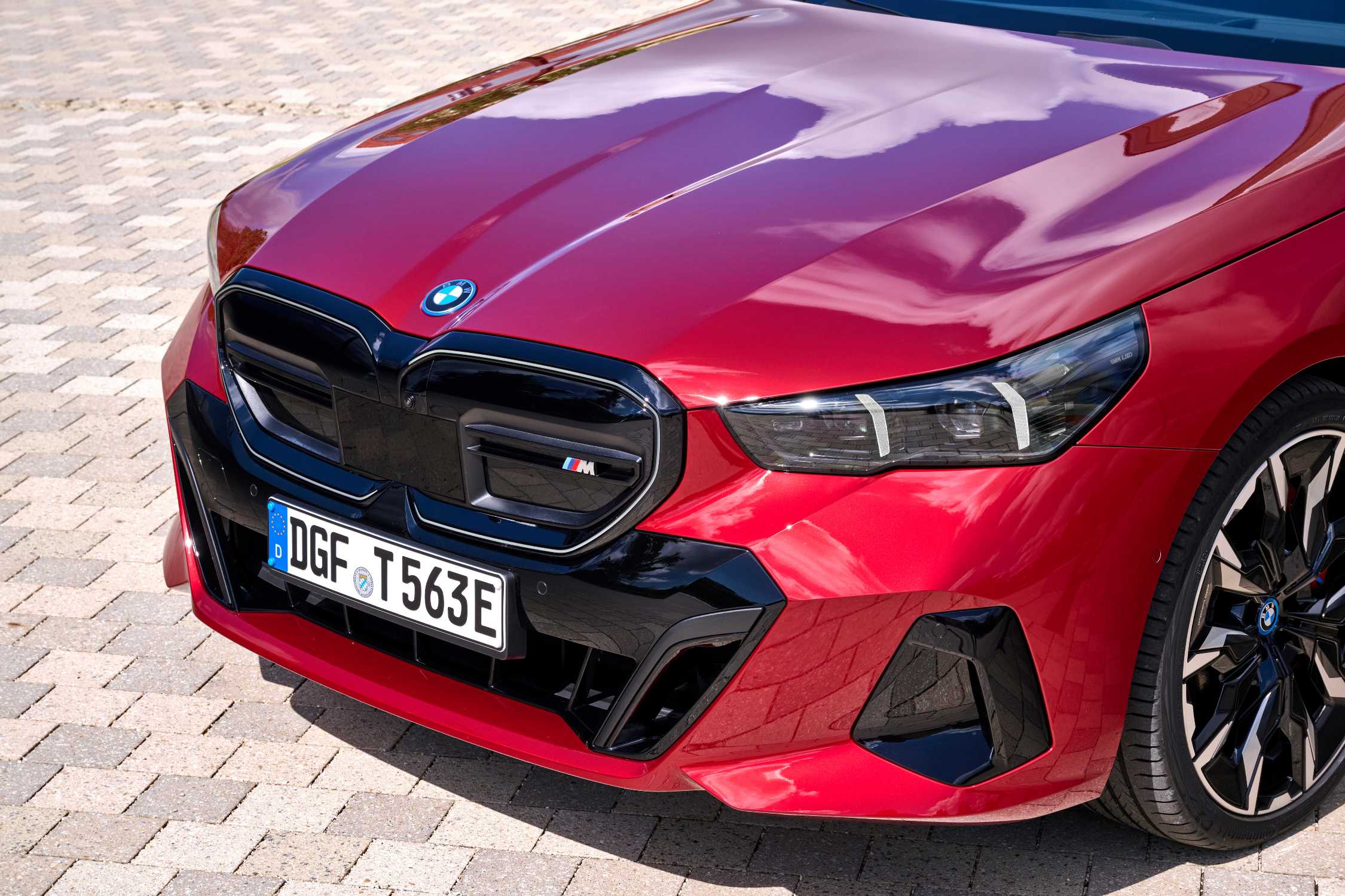 BMW i5 Touring salary sacrifice: the executive estate | Car Deal Expert
