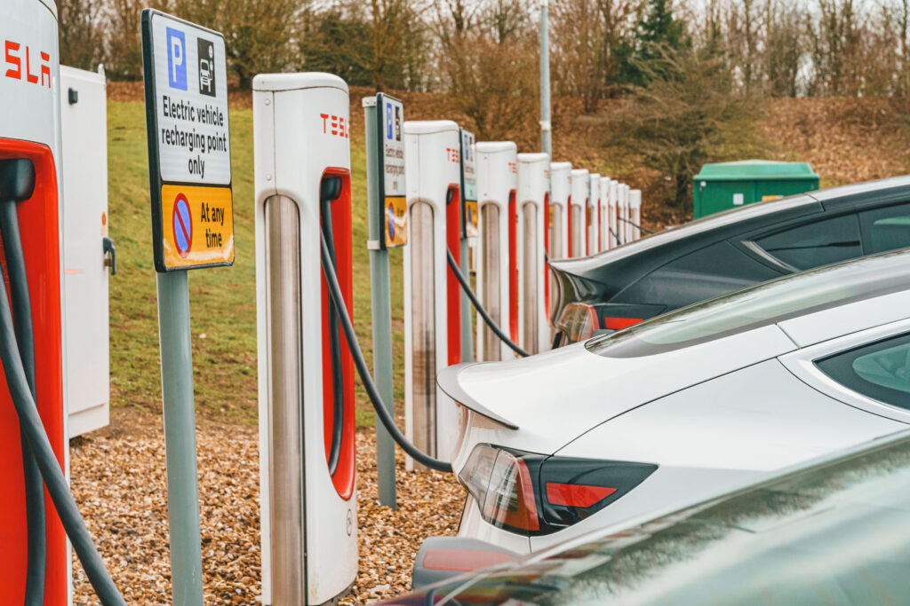 Tesla now charges non-members 63p/kWh on UK Superchargers – is the £8. ...